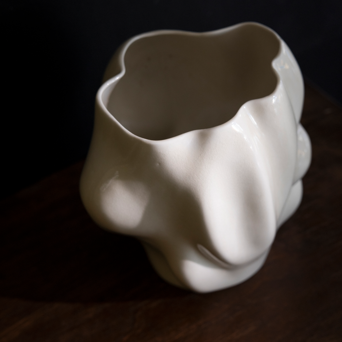 Pahka Studio Maljakko& Luonnonvalkoinen 20x21 cm – PENTIK