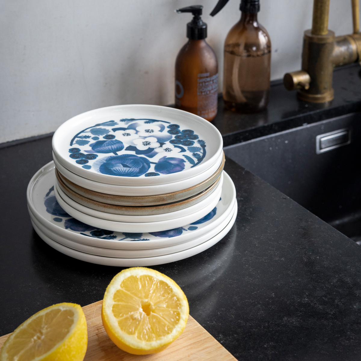 Lapin Kukka Lautanen& Sininen 25 cm – PENTIK